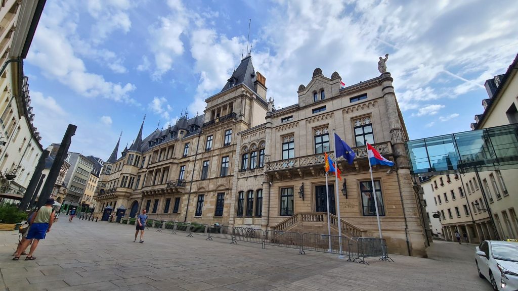 The Best Historical Self-Guided Walking Tour of Luxembourg City » The ...